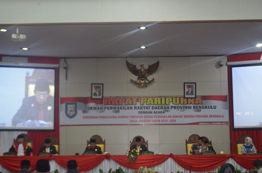 Berita Pelantikan Ketua & Wakil Ketua DPRD Provinsi Bengkulu 4 Oktober ... Berita Pelantikan Ketua & Wakil Ketua DPRD Provinsi Bengkulu 4 Oktober ...